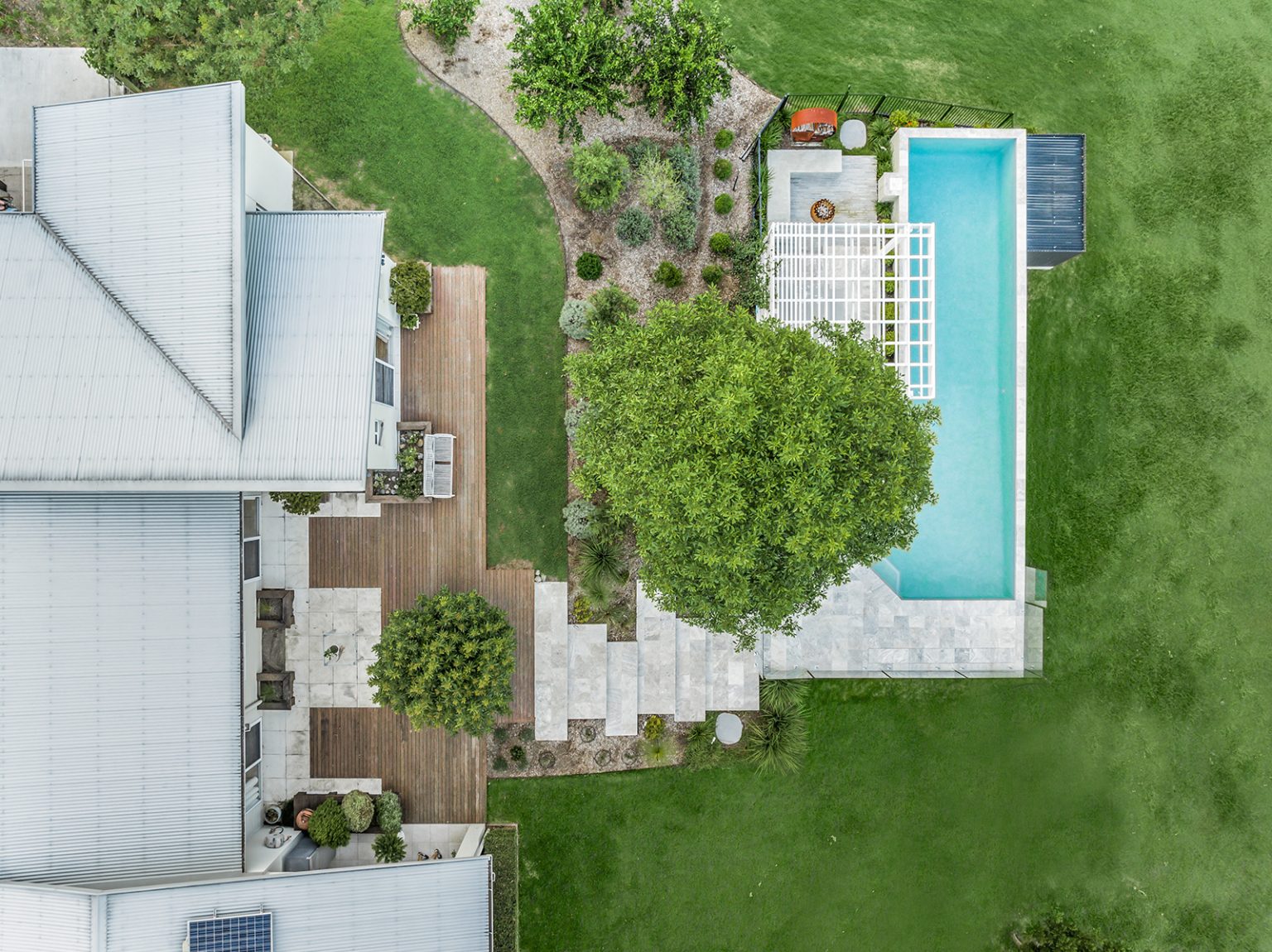 Highvale - Aesthetic Pools & Landscapes // Multi-Award Winners